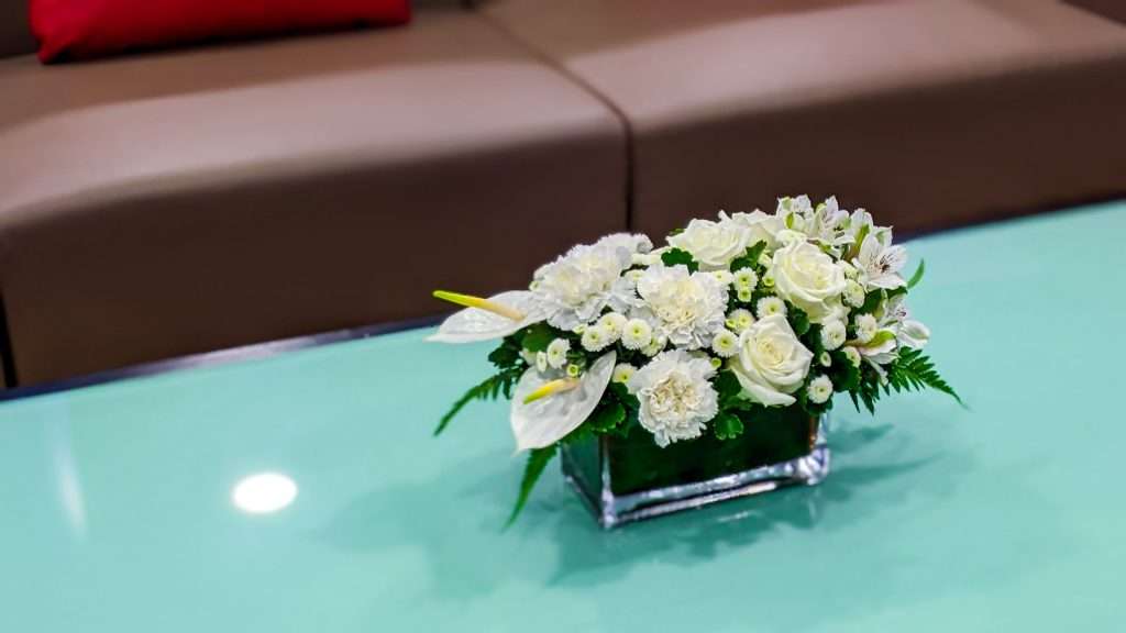 Top 15 Corporate Events Stunning Flower Table Arrangements